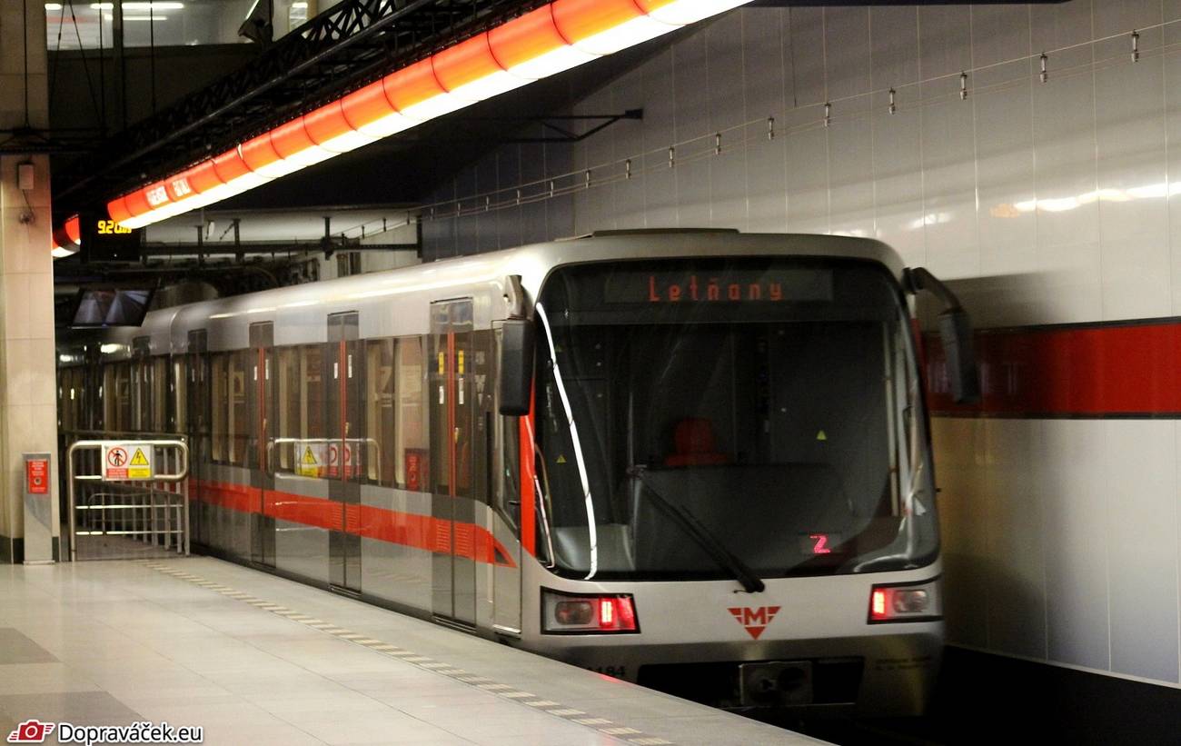 O víkendu čeká na cestující výluka metra, nepojede v úseku Pražského ...